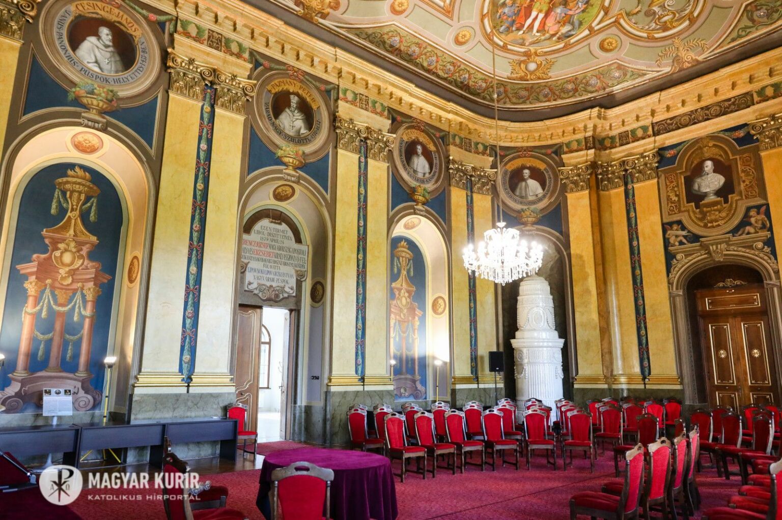 Pompásan megújult a Kárpát-medence legnagyobb barokk épülete és kertje ...