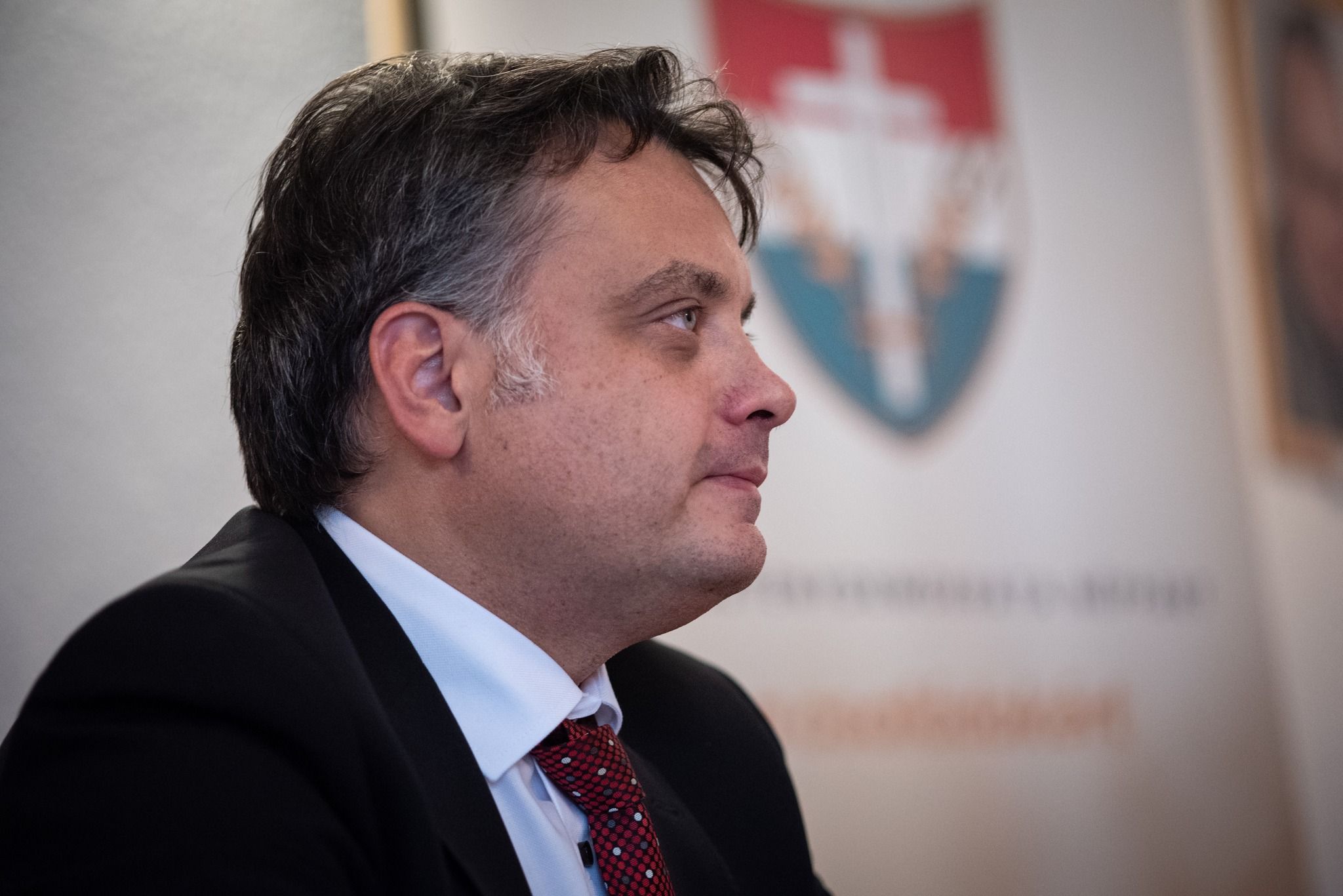 A kormány ma is a családokat kívánja segíteni, a középosztályt ...