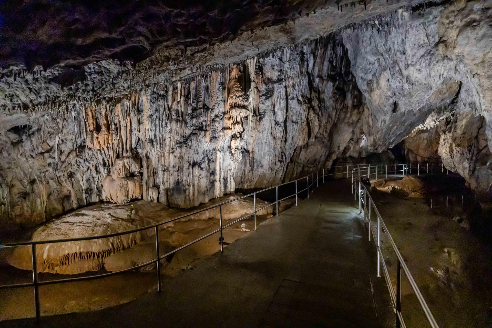 Barlangok hónapja - földalatti élményekre hívnak a nemzeti parkok ...