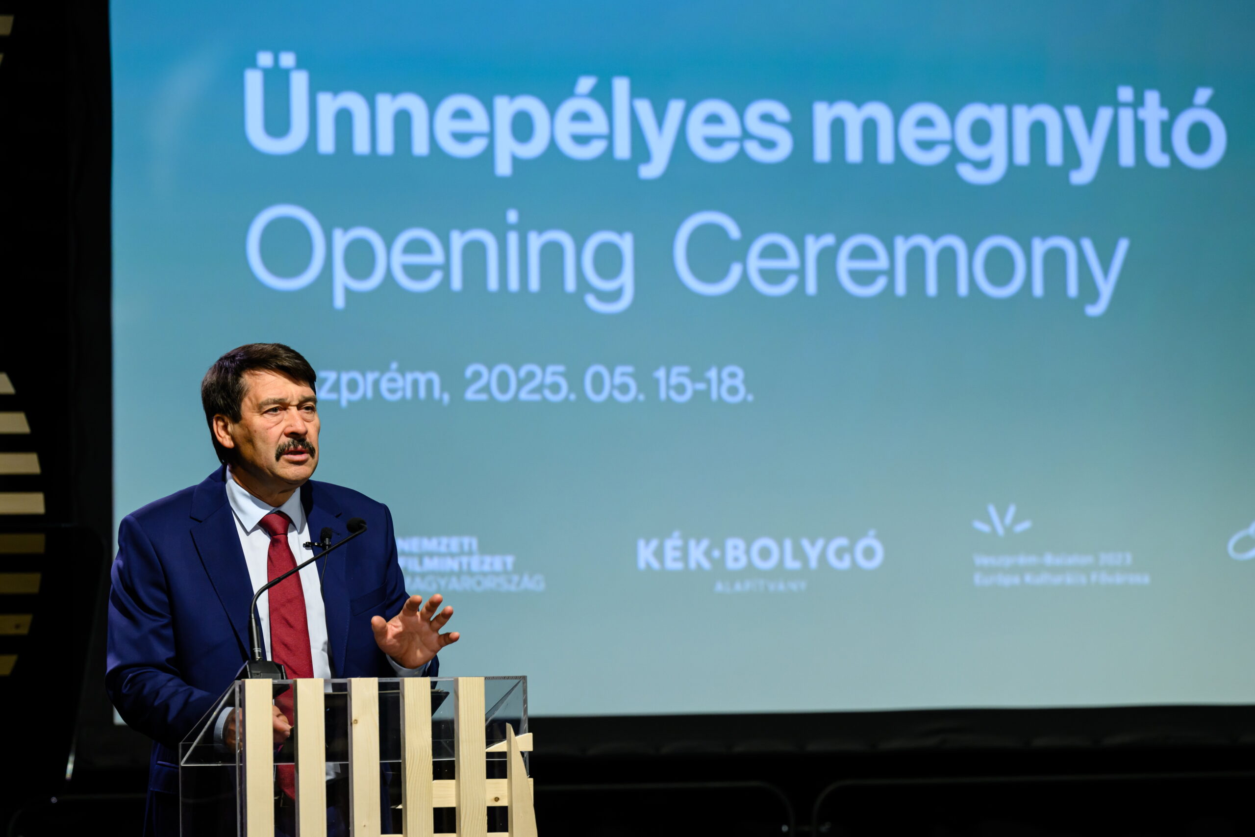 David Attenborough-t példaként állítva nyitotta meg Áder János a Planet ...