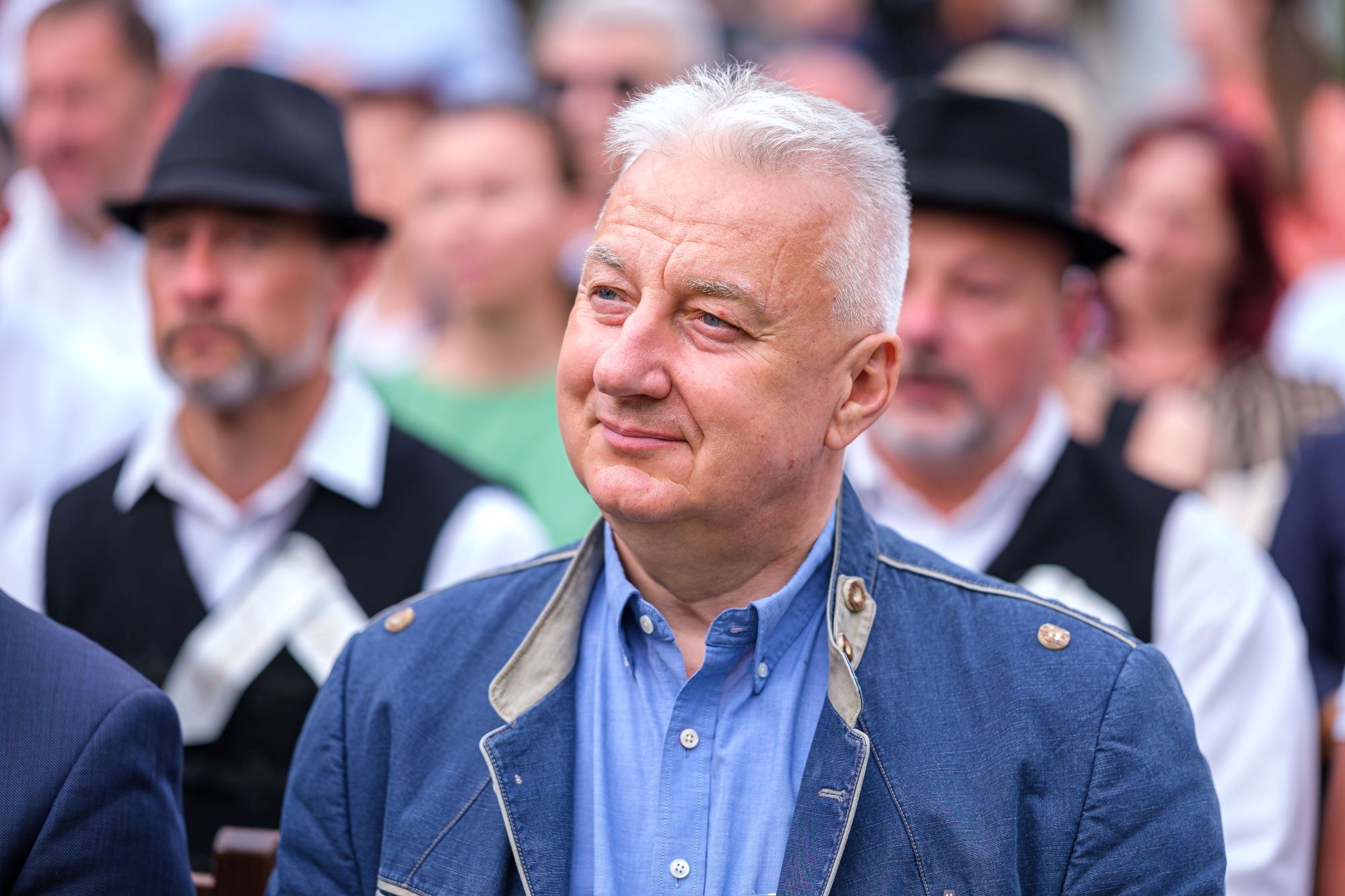 Semjén Zsolt bejelentette: a magyar kormány 500 millió forinttal ...