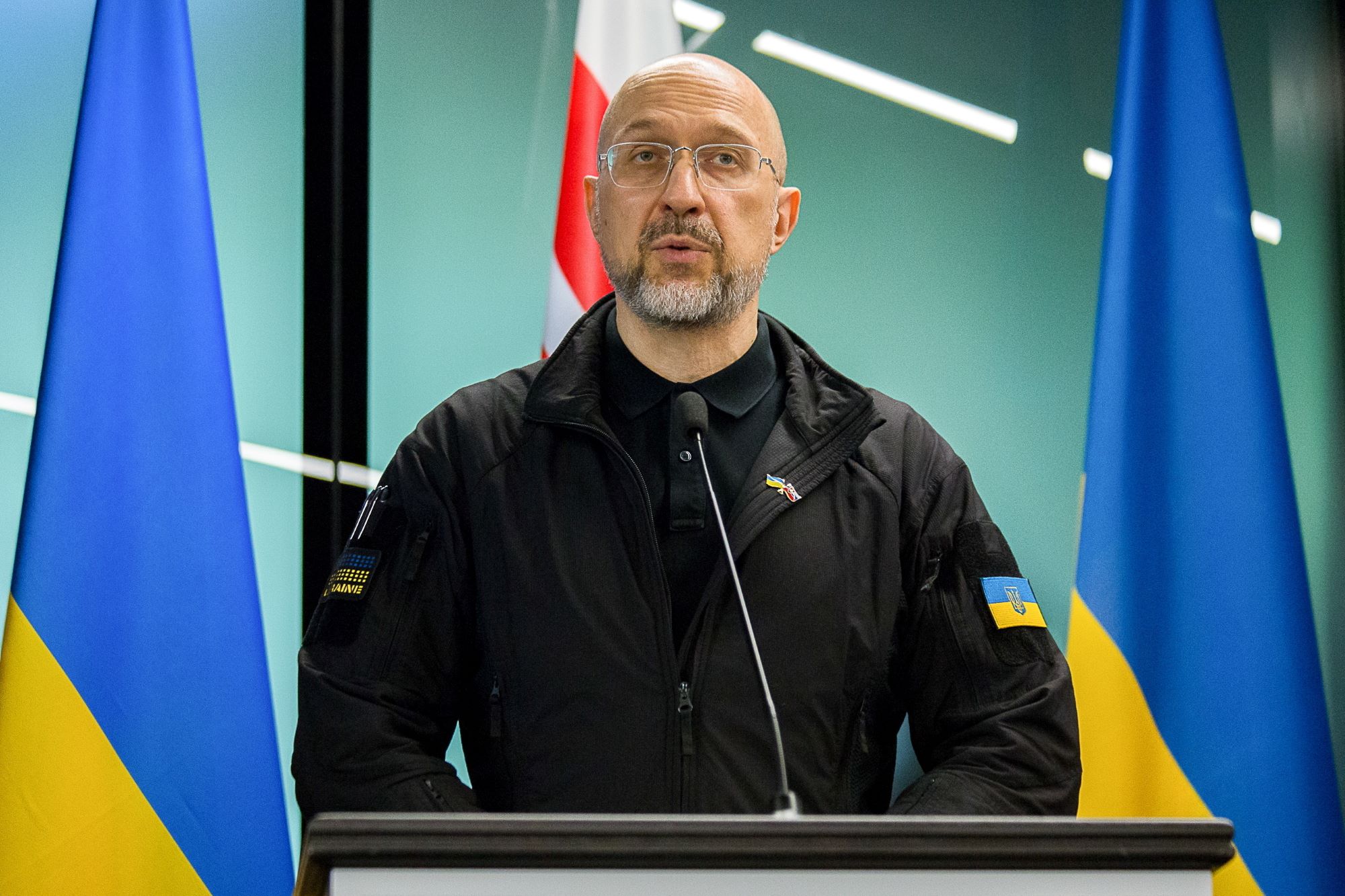 Menesztette az ukrán parlament Denisz Smihalt a kormányfői posztról ...