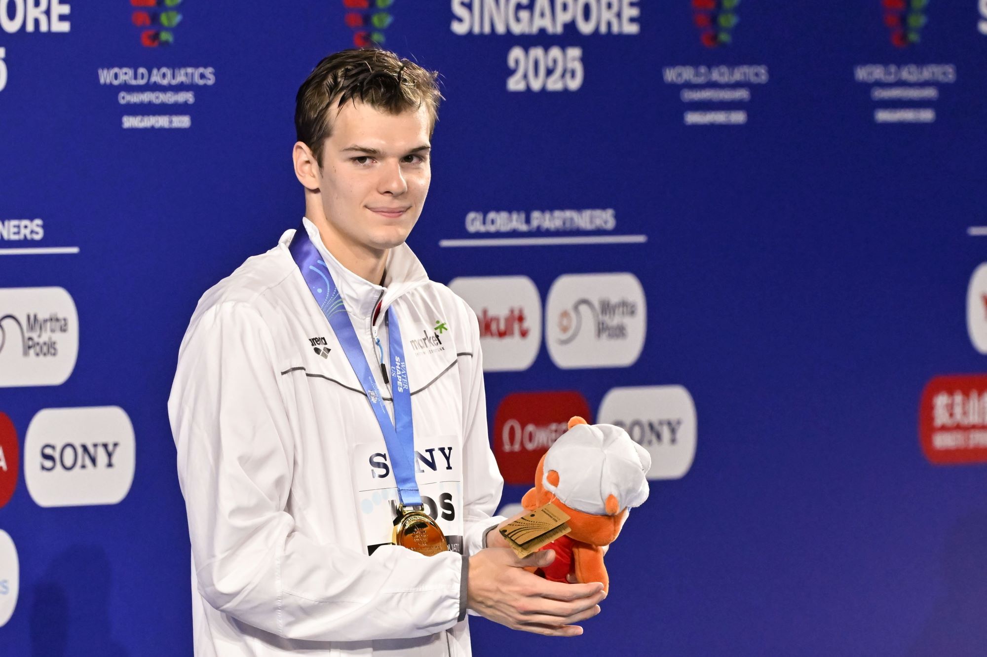 Világbajnok lett Kós Hubert Szingapúrban 200 méteres hátúszásban ...