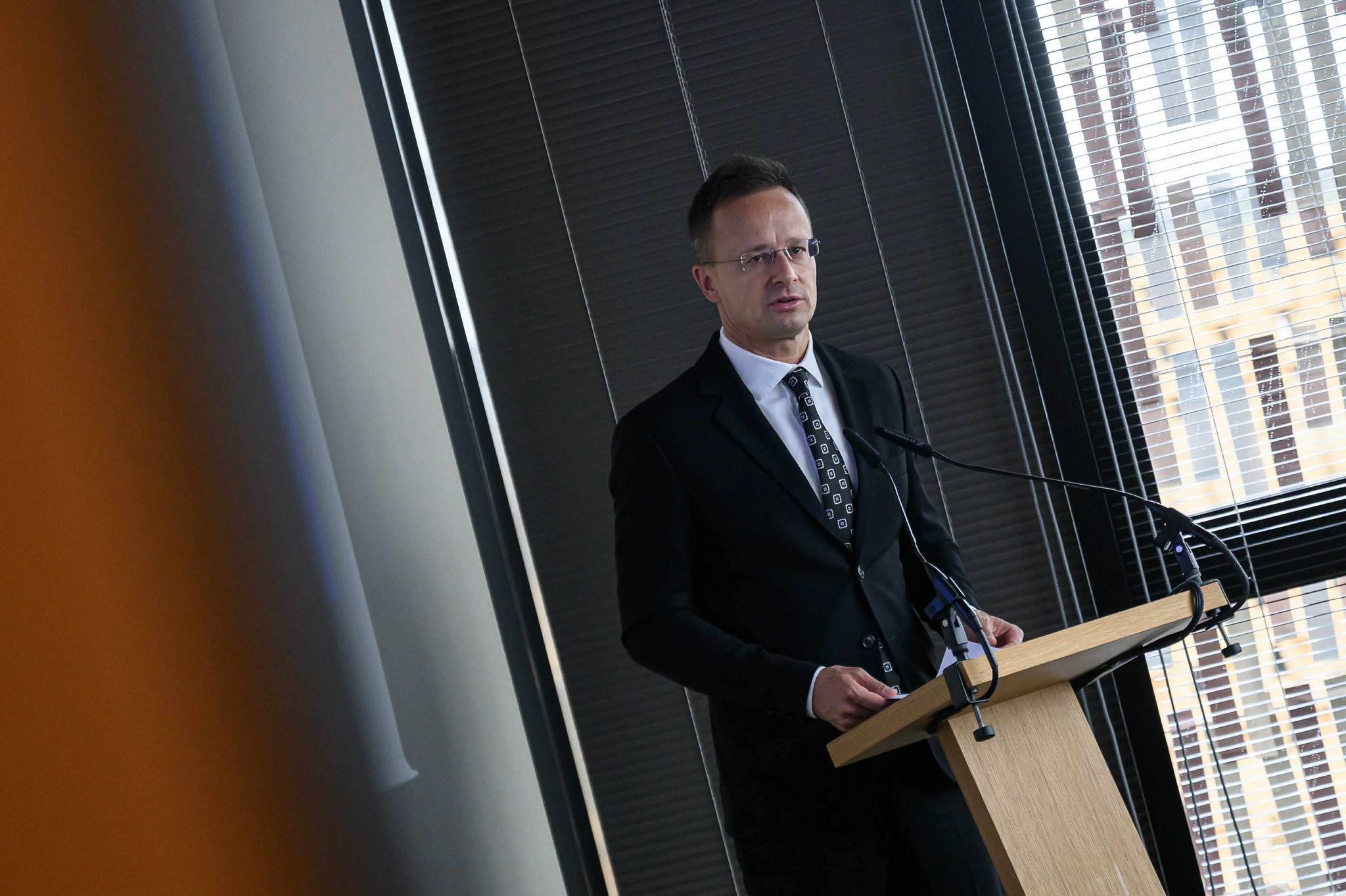 Szijjártó Péter: Ha hagyjuk, hogy a klímaváltozással kapcsolatos viták ...